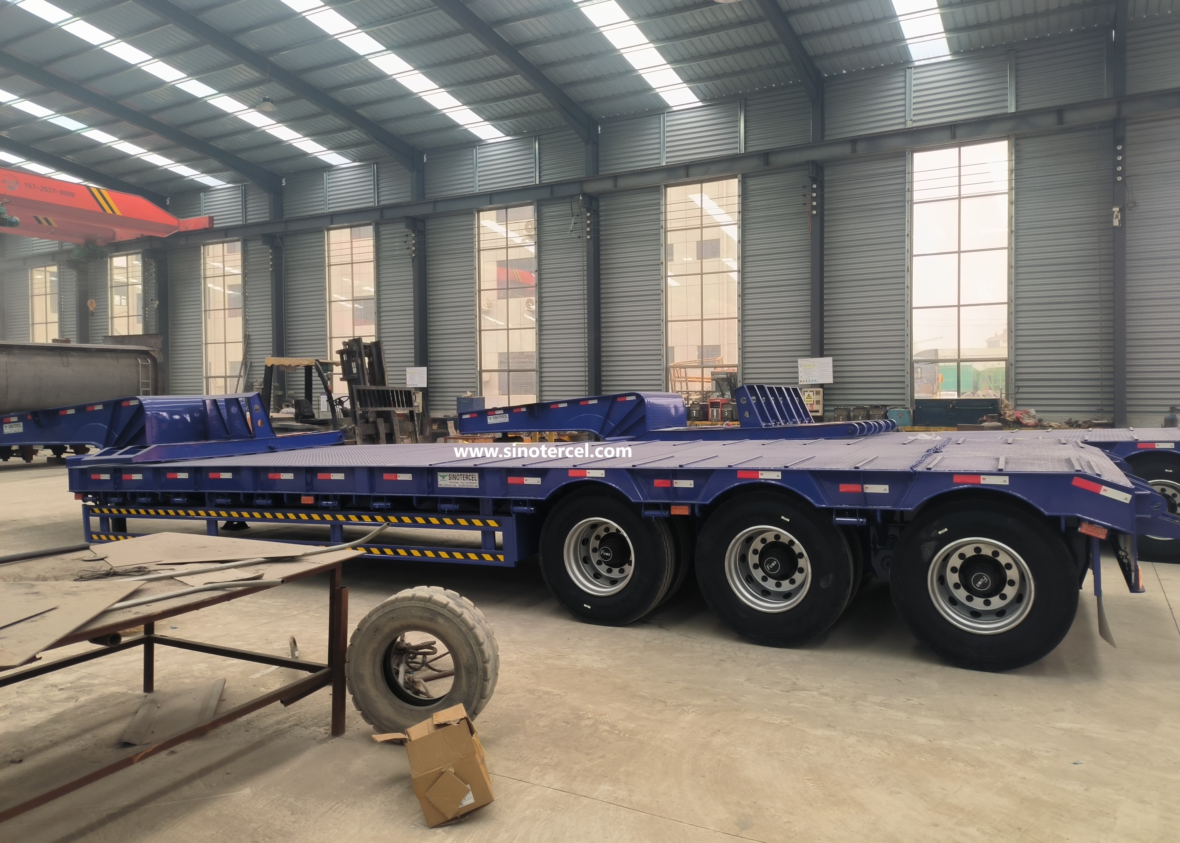 3 Axles Low Bed Semi Trailer Hydraulic Type Ladder