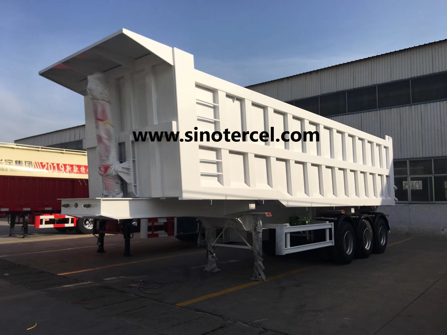 3 Axles Tipper Semi Trailer 20-50CBM Front Lifting