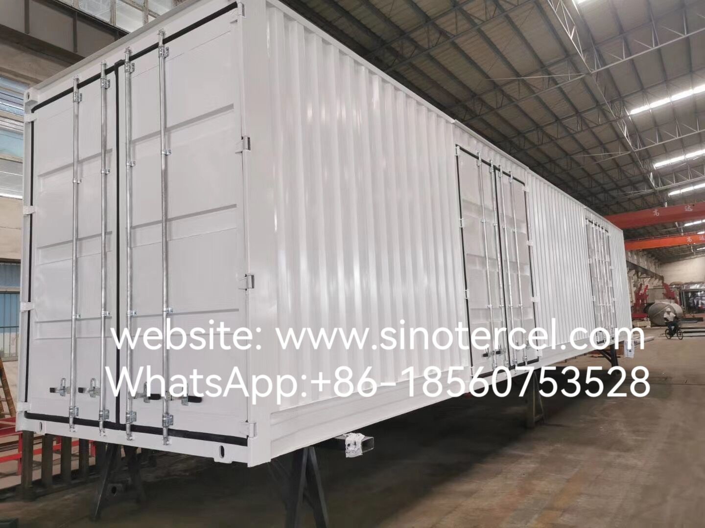 2 Axle White Enclosed Box Semi Trailer With Two Side Door Rear Double Door